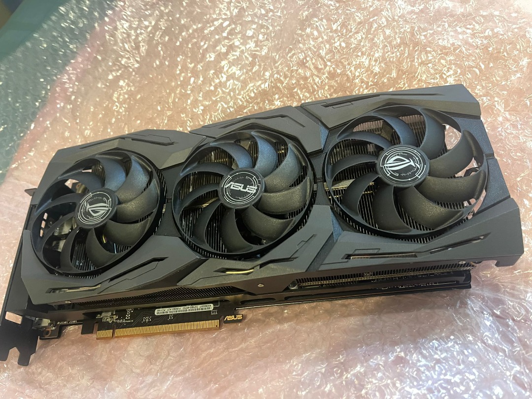 Asus ROG Strix RX 5600xt 6GB DDR6, Computers & Tech, Parts ...