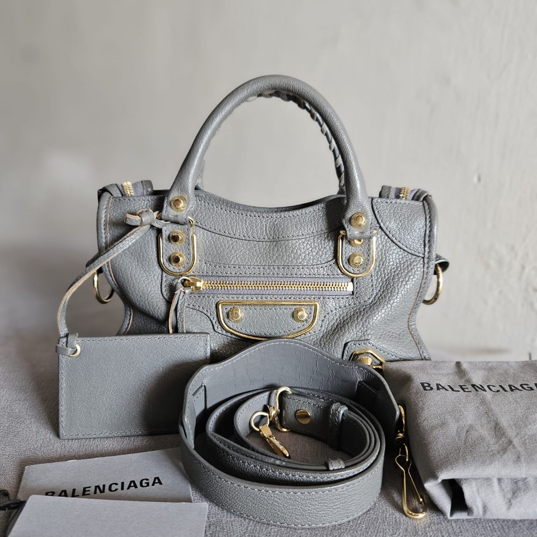 Balenciaga mini city edge griss 2020 stamp U, comes with Db, strap, miror, booklet, tag (dv ...