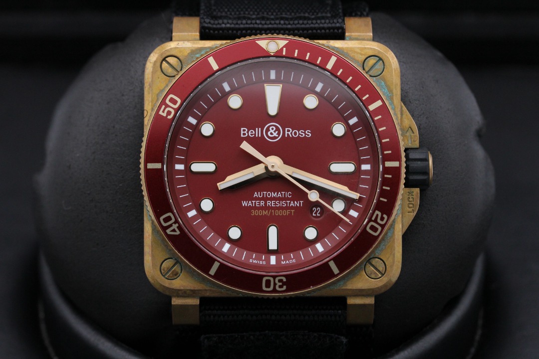 Bell & Ross Bronze Red Diver, Men's Fashion, Watches & Accessories ...