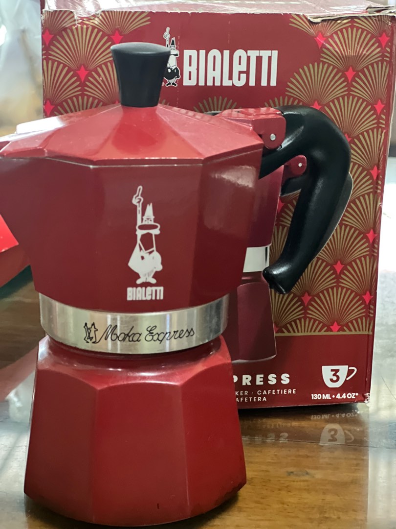 Bialetti Moka Express, TV & Home Appliances, Kitchen Appliances, Coffee ...
