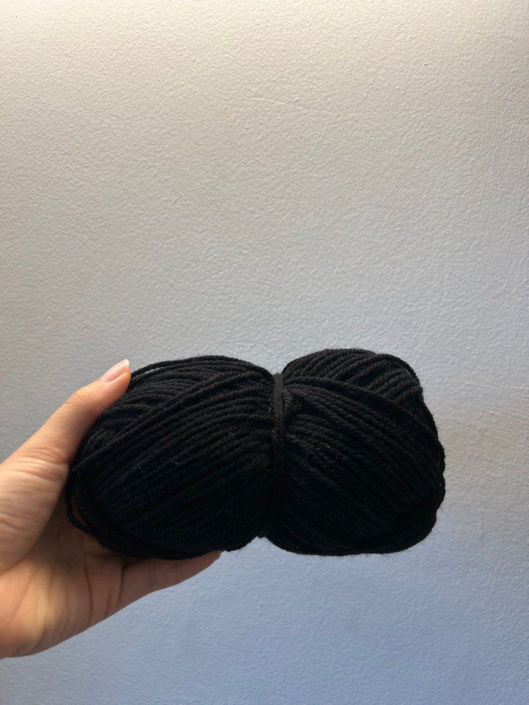 Black acrylic yarn, Hobbies & Toys, Stationery & Craft, Other ...