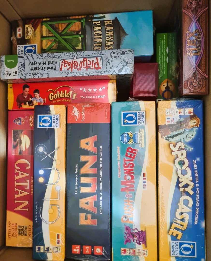 Catan, Glux, Fauna, Push a Monster, Spooky Castle, Gobblet, Pictureka ...