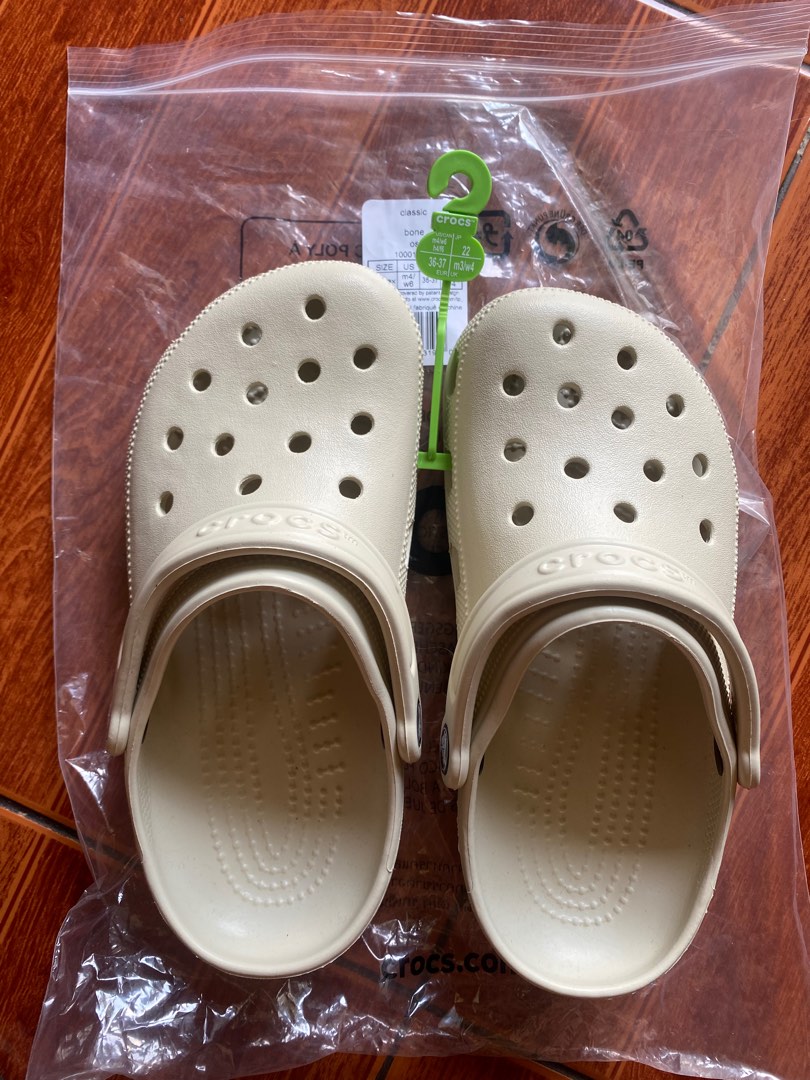 Crocs Clog in Bone color (Size 6), Women's Fashion, Footwear, Slippers ...