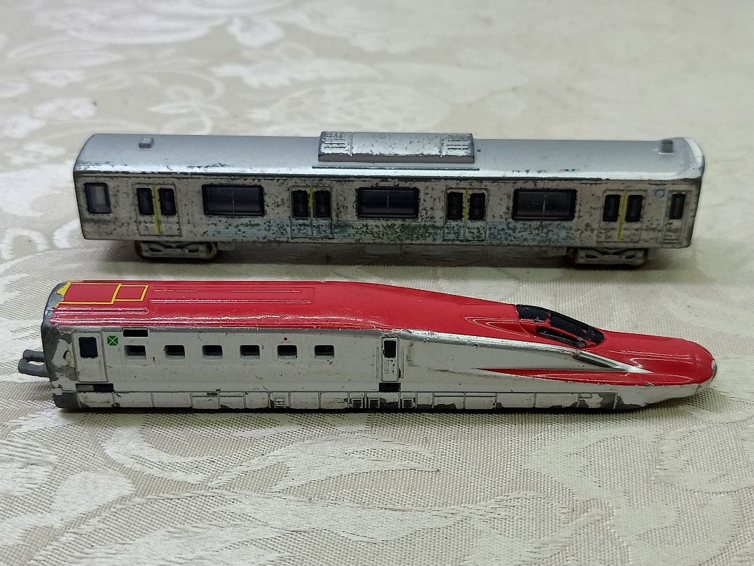 Die cast Seibu Railway 30000 Series Smile & TOMICA Bullet Train ...