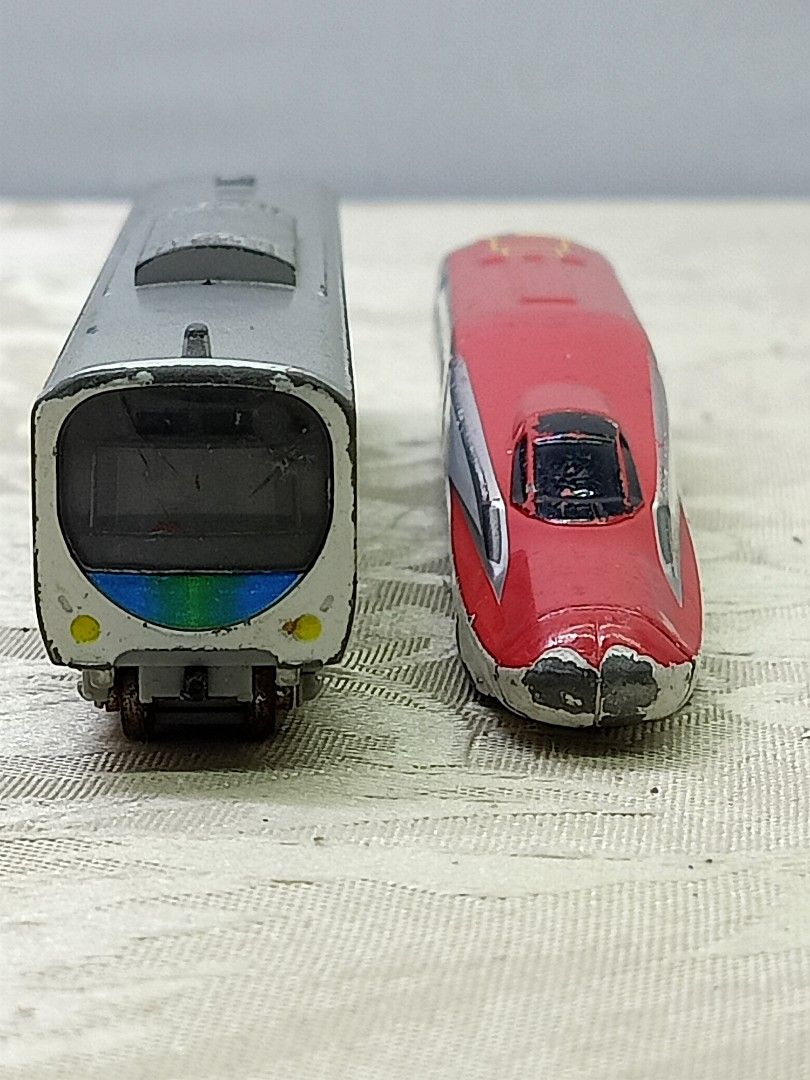 Die cast Seibu Railway 30000 Series Smile & TOMICA Bullet Train ...