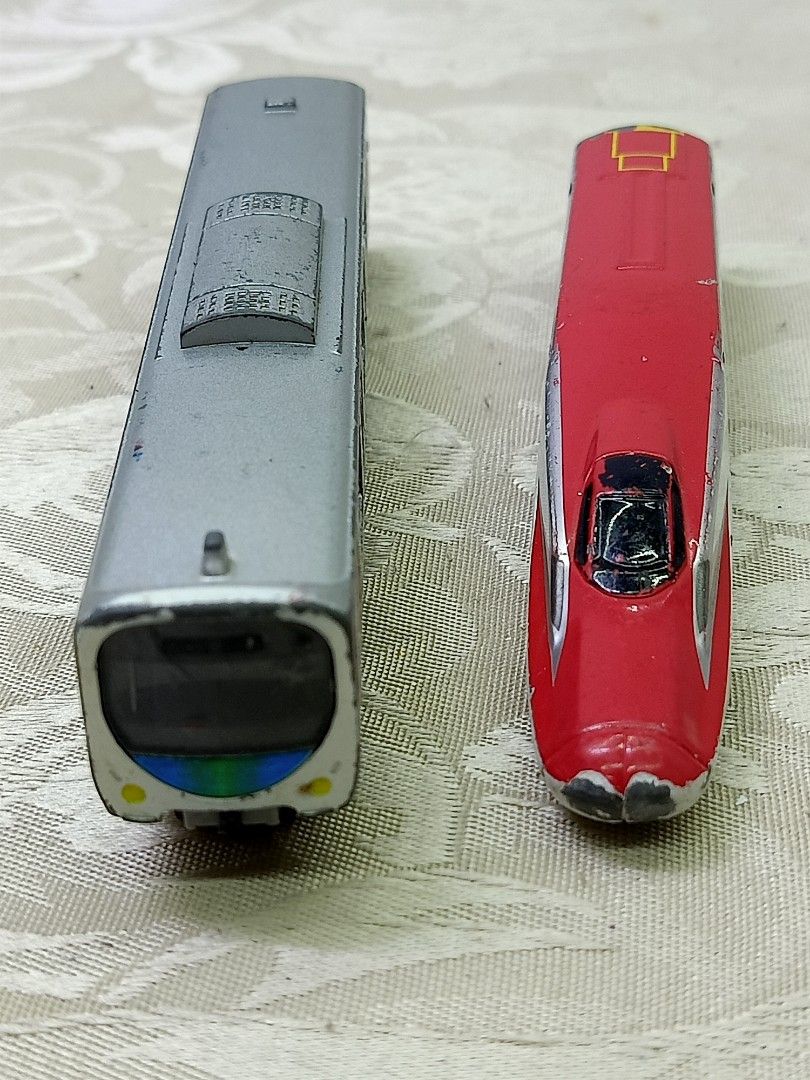 Die cast Seibu Railway 30000 Series Smile & TOMICA Bullet Train ...