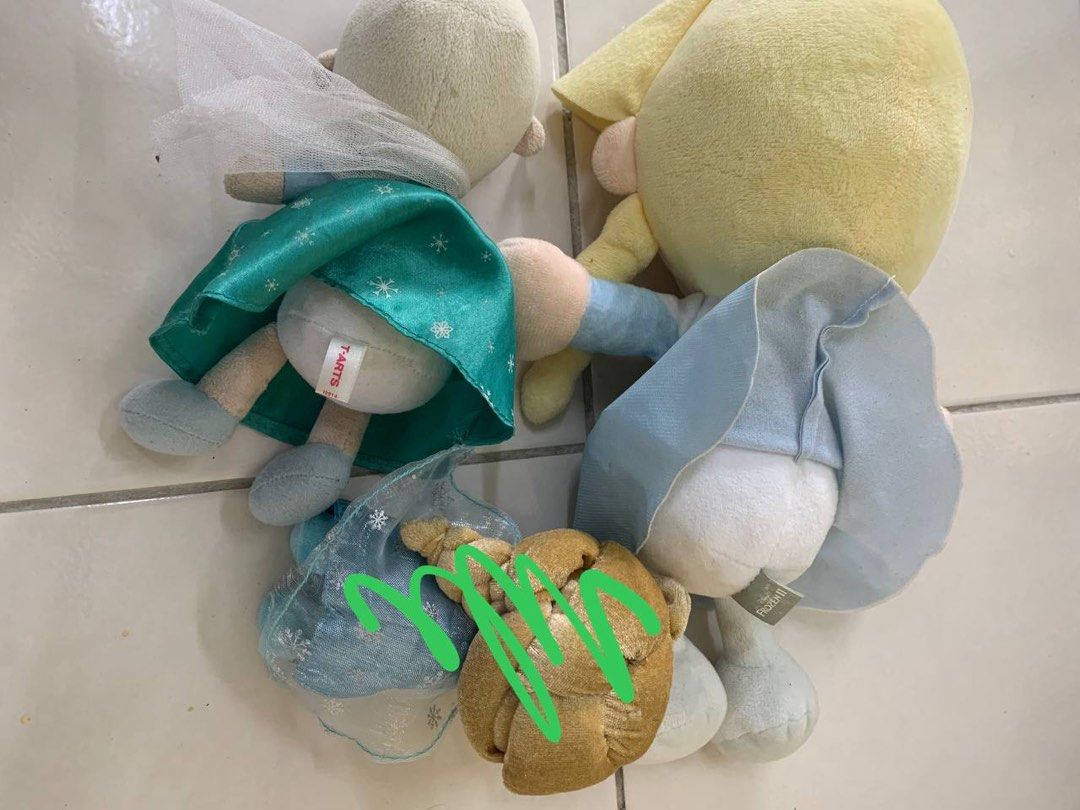 Elsa Frozen plush soft toy, Hobbies & Toys, Toys & Games on Carousell