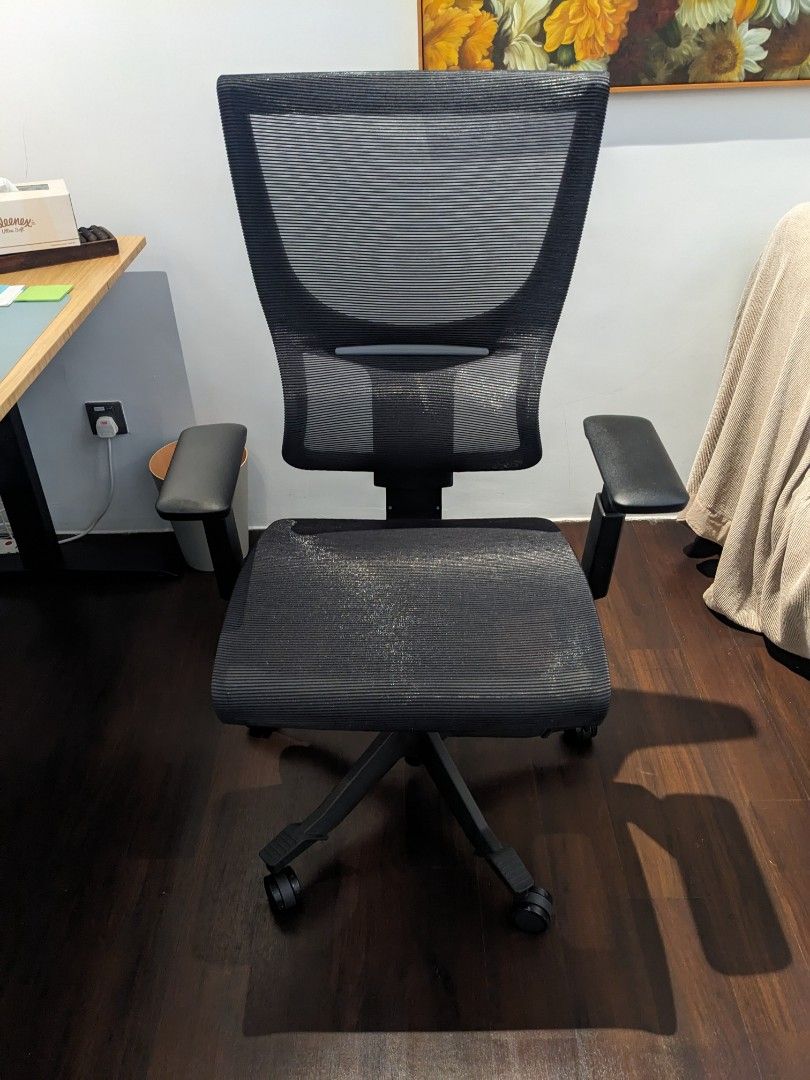 Ergotune Classic office & gaming chair, Furniture & Home Living ...