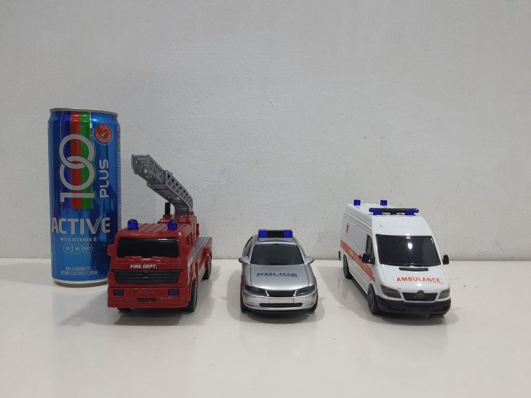 Fastlane Car Set (Police Car, Fire Engine, Ambulance), Hobbies & Toys ...