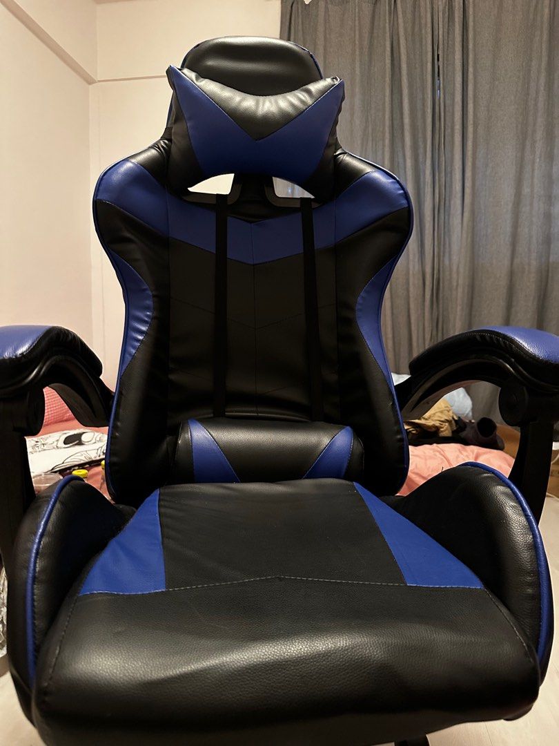 Gaming Chair, Furniture & Home Living, Furniture, Chairs on Carousell