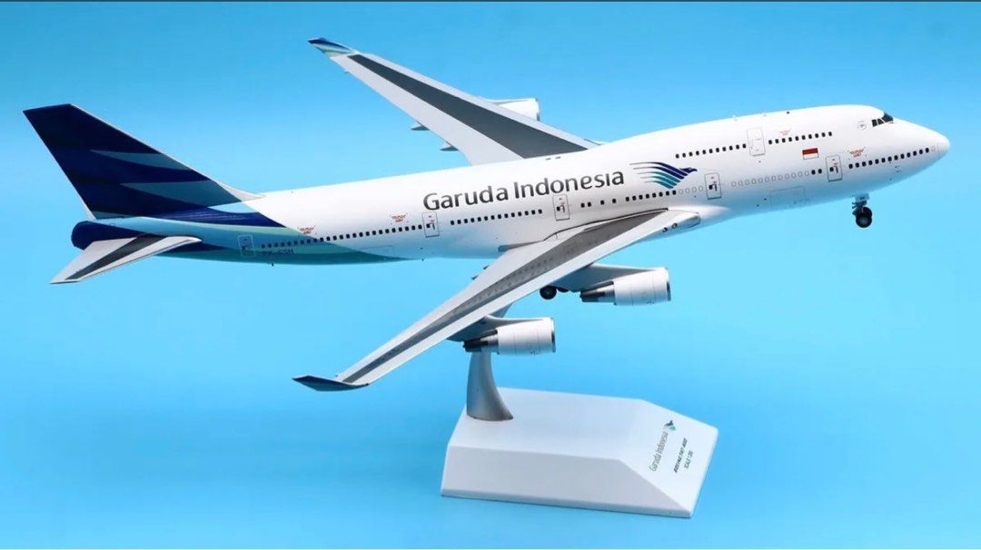 Garuda Indonesia Boeing 747-400 1:200, Hobbies & Toys, Memorabilia ...