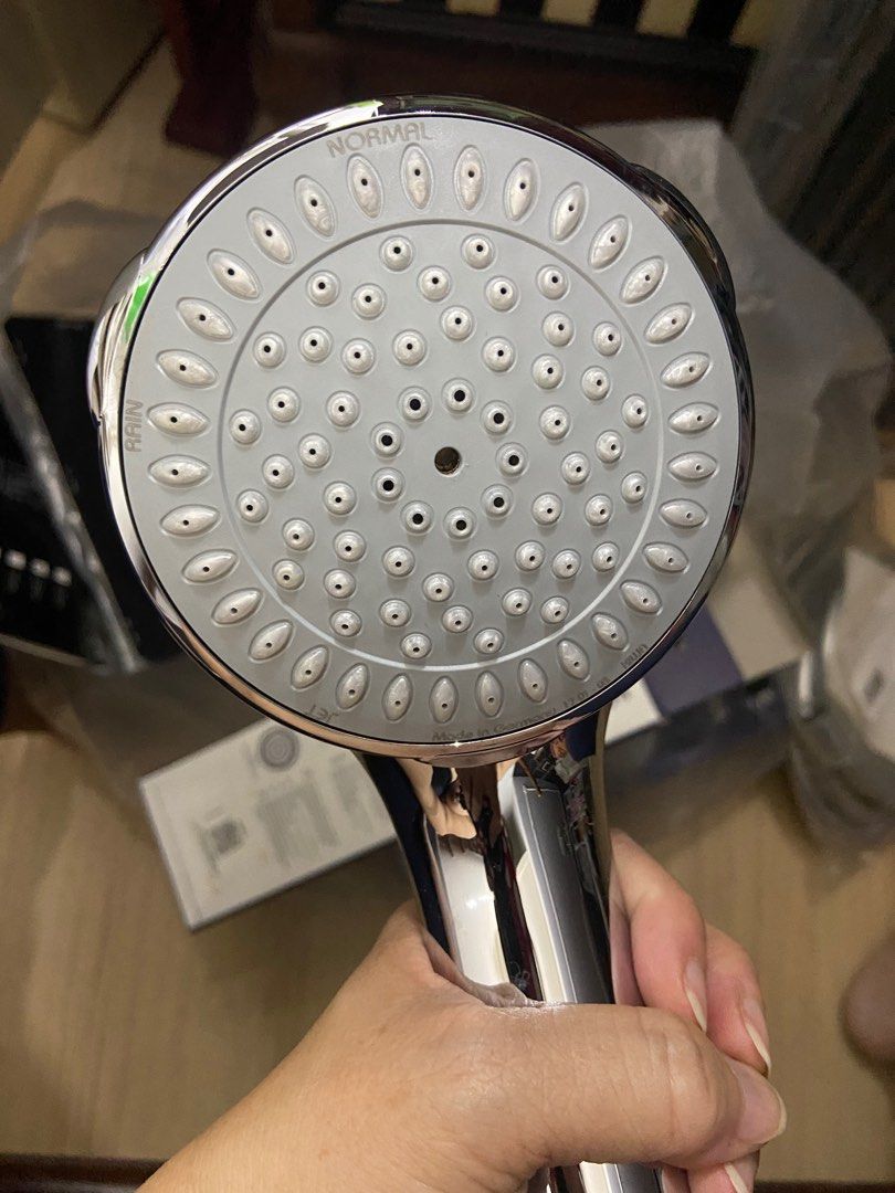 Grohe Relexa 100 Trio shower head, TV & Home Appliances, Water Heater ...