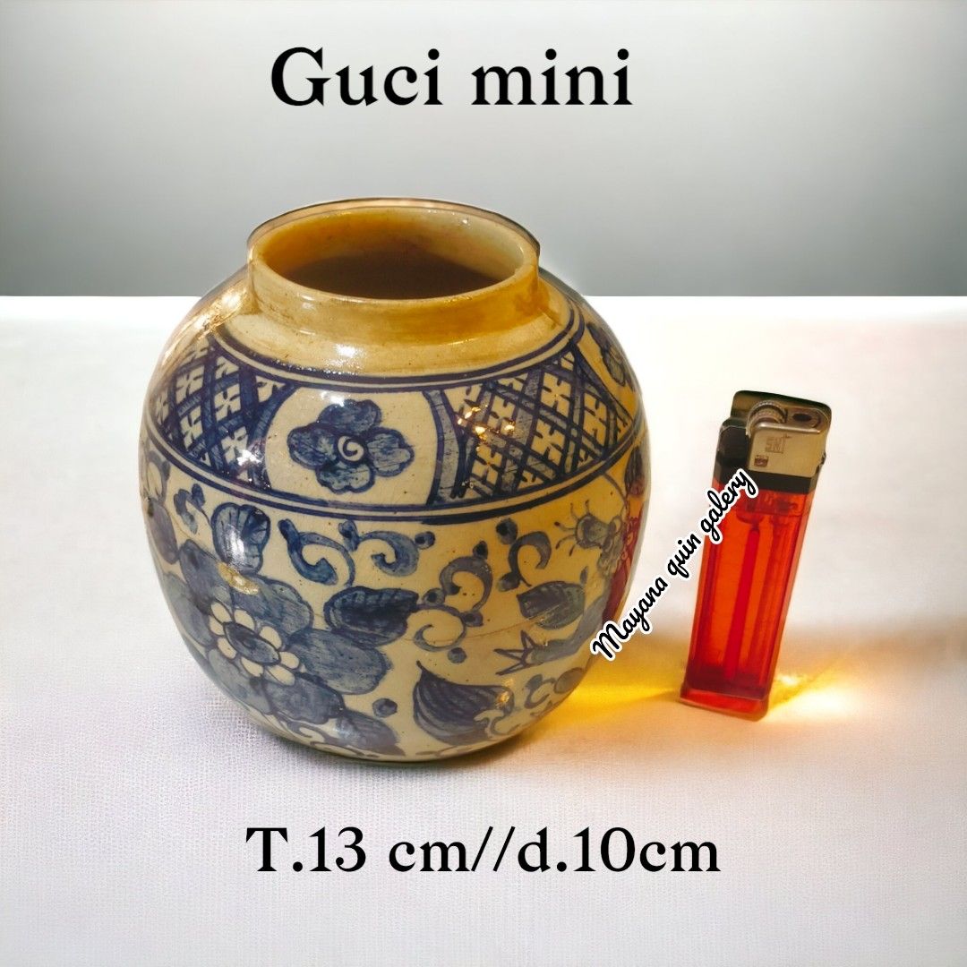 Guci keramik mini bunga biru., Antik, Pajangan di Carousell