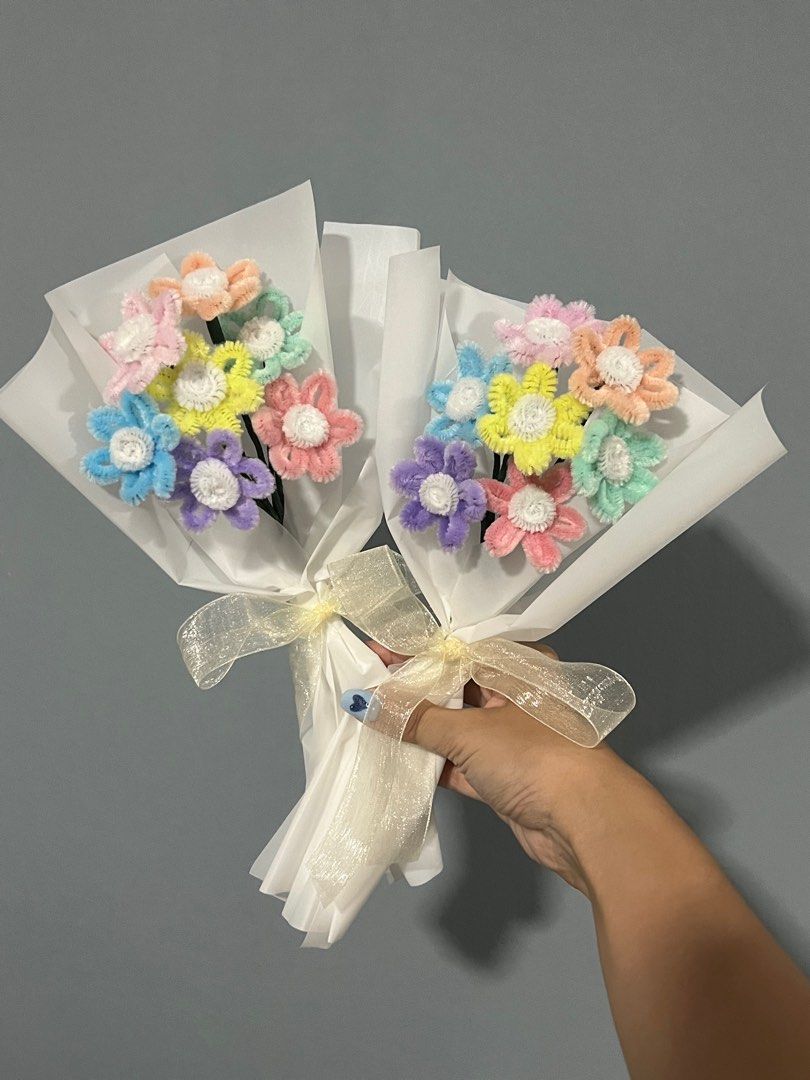 Handmade Mini Daisy Flower Bouquet, Hobbies & Toys, Stationery & Craft ...