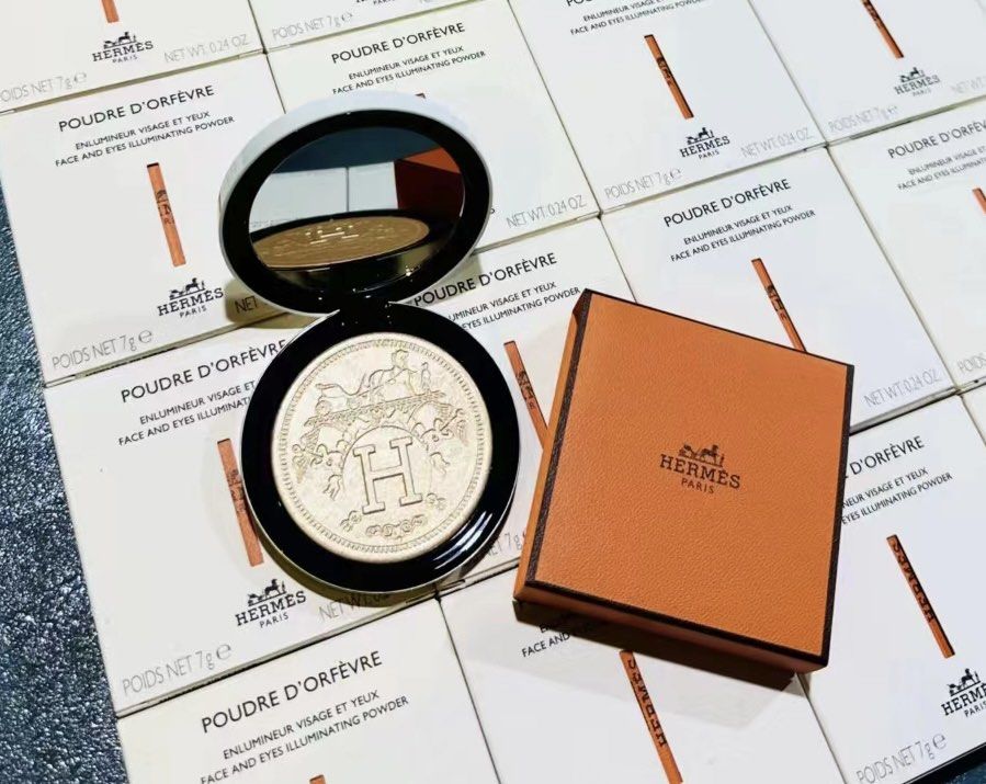 Hermes highlighter Eye and Face Illuminating Powder Limited edition ...