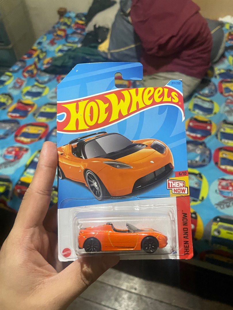 hot wheels tesla roaster, Hobbies & Toys, Toys & Games on Carousell
