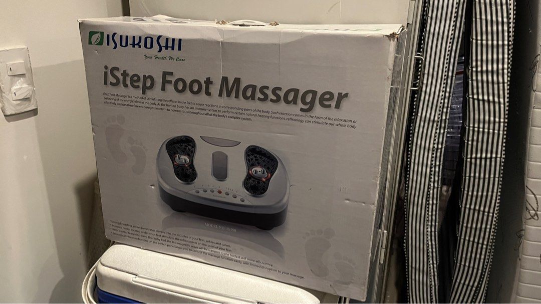 Isukoshi iStep foot massager, Health & Nutrition, Massage Devices on ...