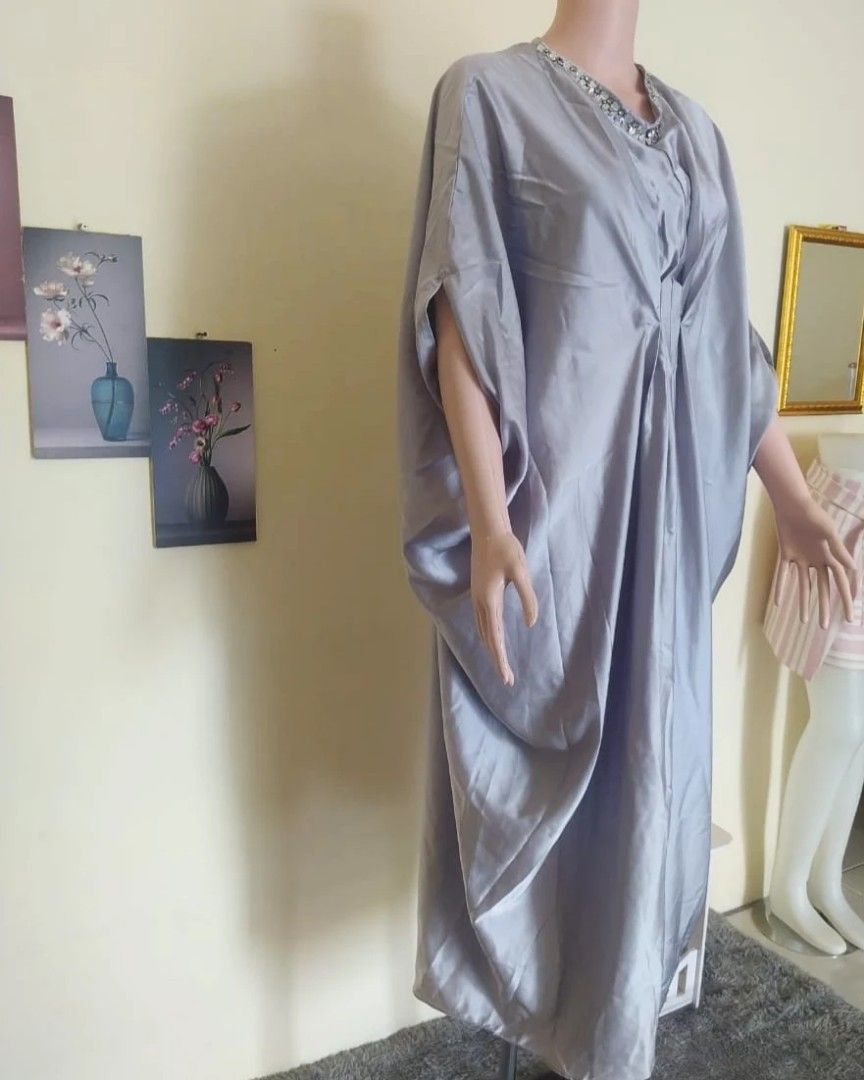 Kaftan premium satin tebel like new, Fesyen Wanita, Pakaian Wanita ...