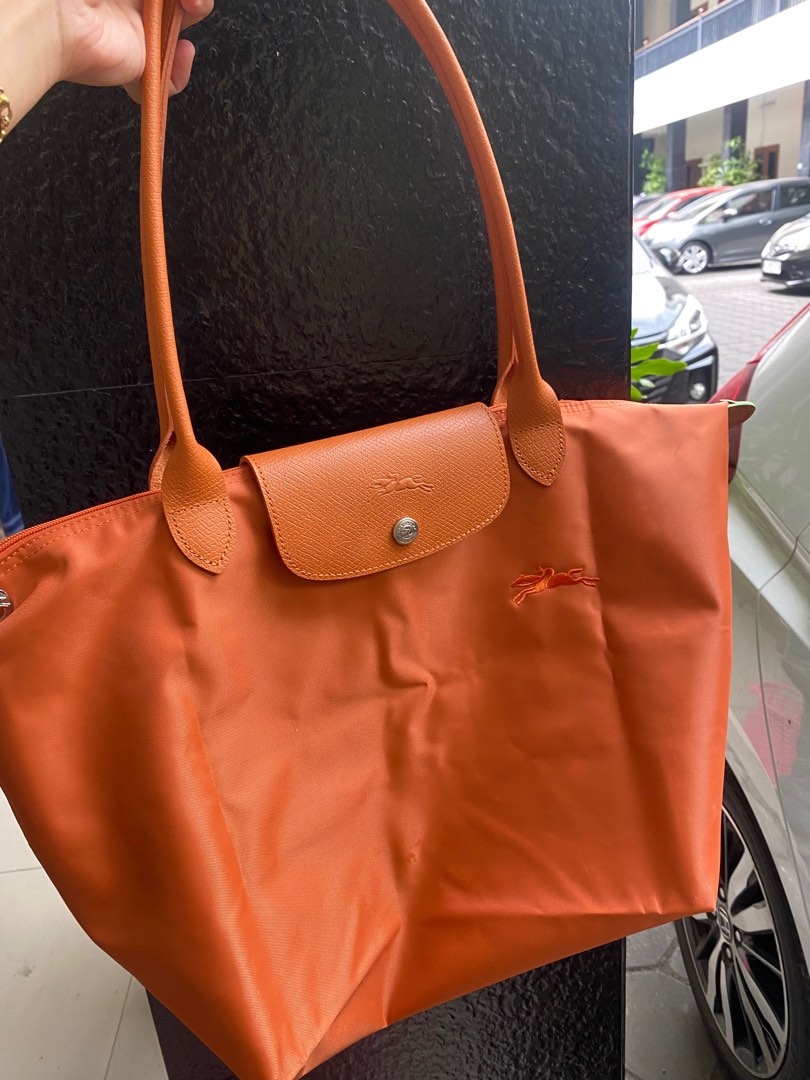 Lihat 'Longchamp Le Pliage Longchamp neo club Longchamp Cuir Lc ...