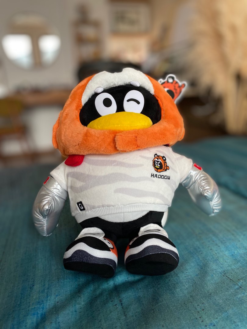 Limited edition TENCENT PENGUIN, Hobbies & Toys, Toys & Games on Carousell
