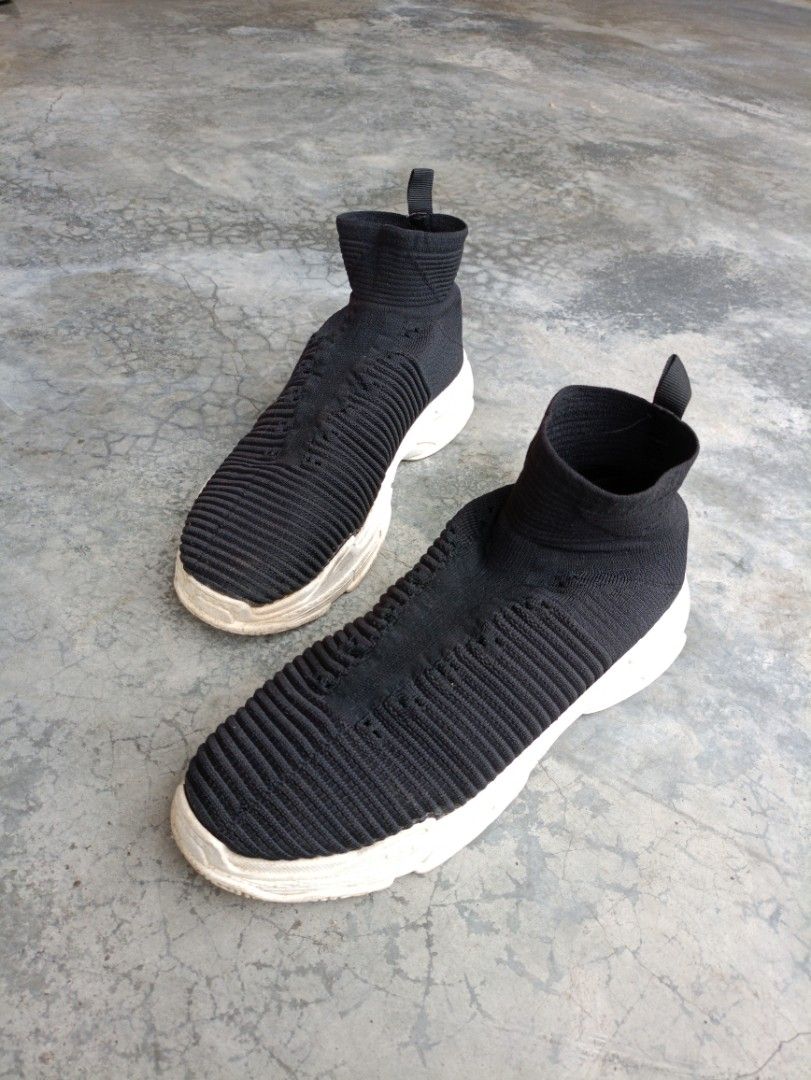 Metrix Shoes, Men's Fashion, Footwear, Sneakers on Carousell