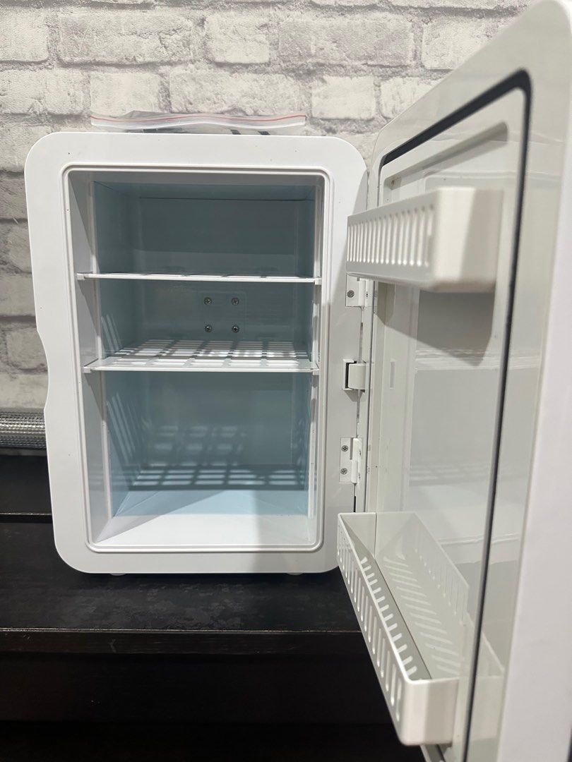 Mini Refrigerator Hyundai, TV & Home Appliances, Air Conditioners ...