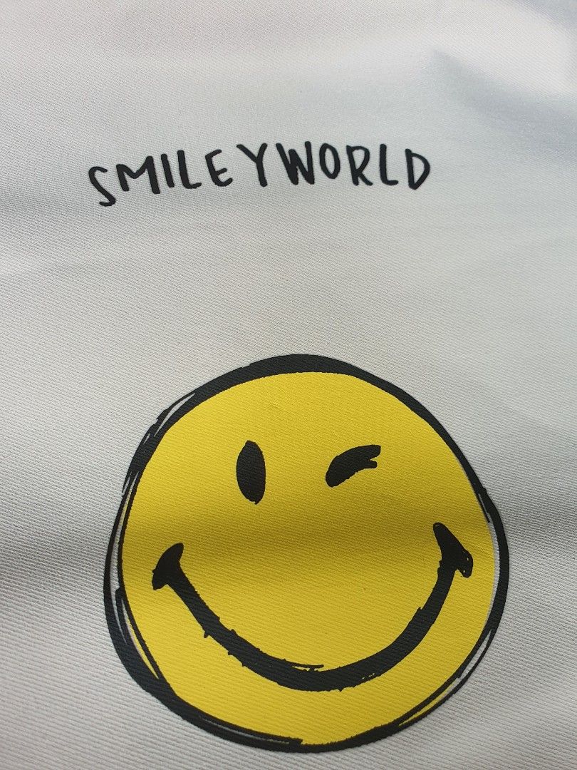 Miniso smiley world collection lunch bag, Furniture & Home Living ...