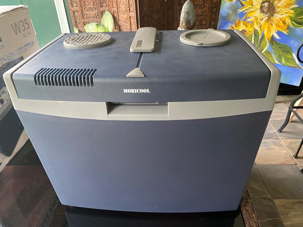 Mobicool Cooler, TV & Home Appliances, Kitchen Appliances ...