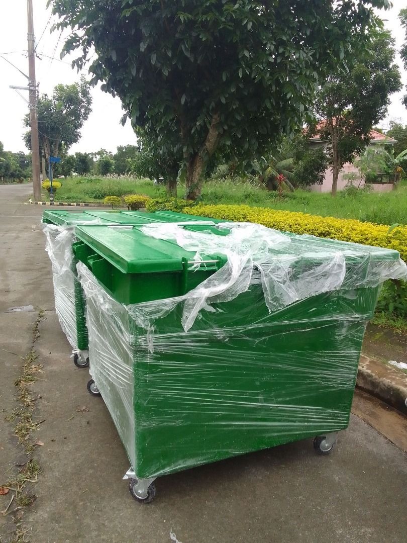 Mobile trash bin, Furniture & Home Living, Cleaning & Homecare Supplies ...