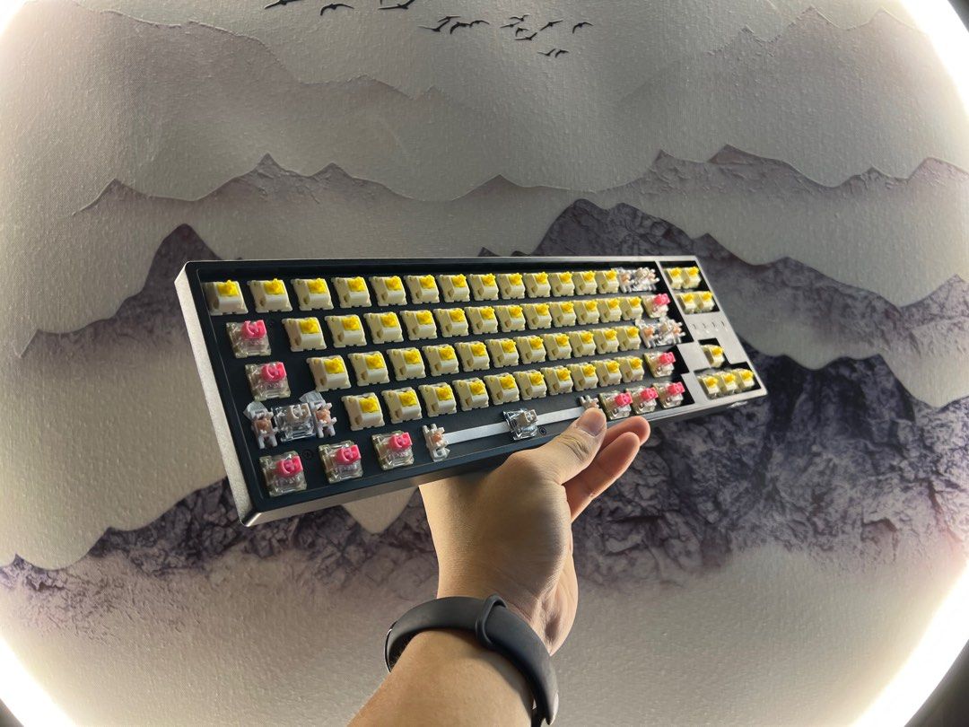 Modded Custom Wireless Mechanical Keyboard [RoyalKludge RK68 Plus ...