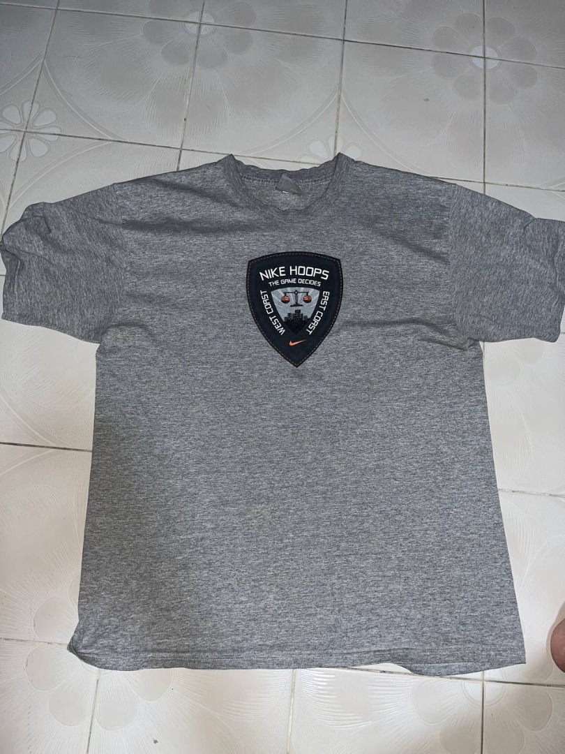 Nike Oversized Tee (Thrifted), Men's Fashion, Tops & Sets, Tshirts ...