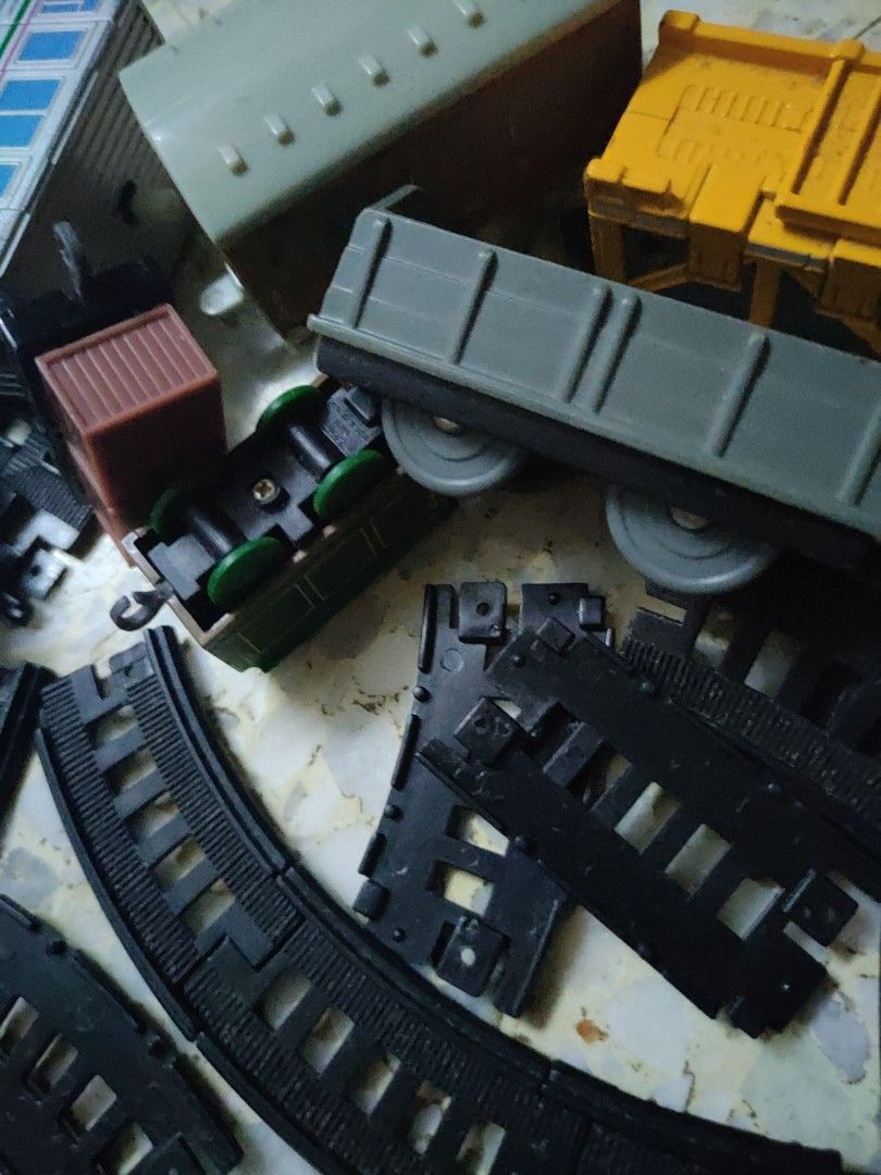 Old Tomika and Thomas and friends train set, Hobbies & Toys, Toys ...