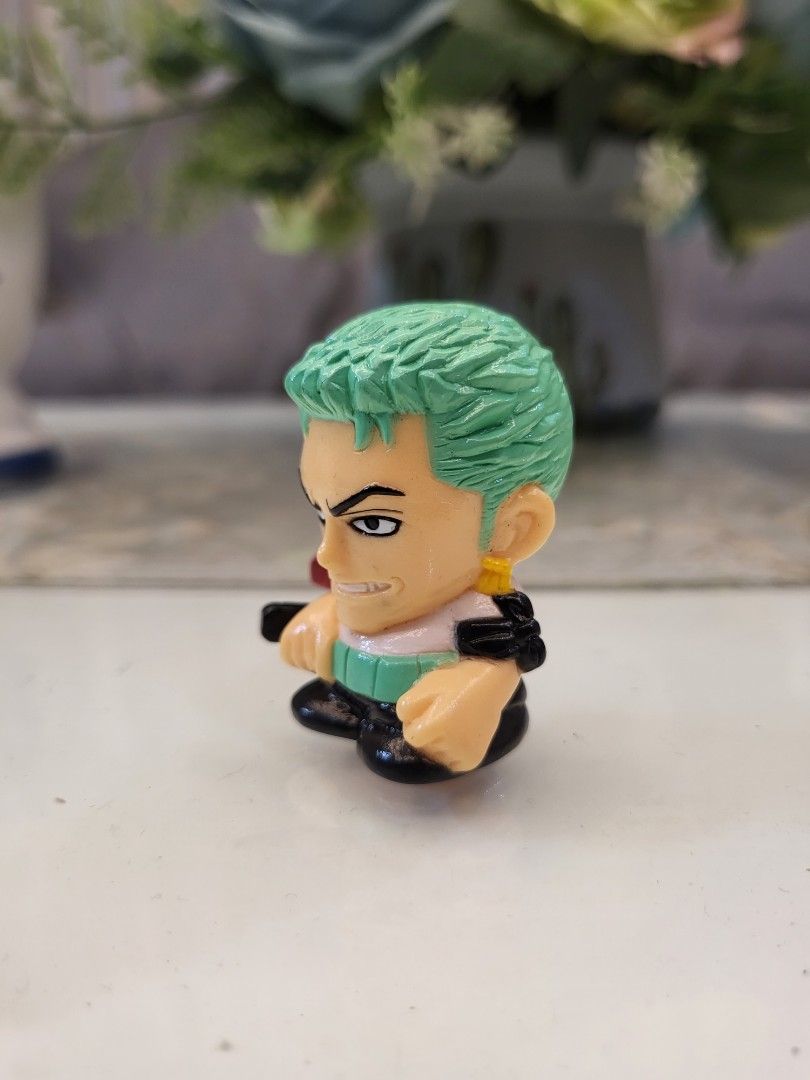 One Piece Zoro Mini Plastic Display, Hobbies & Toys, Toys & Games on ...