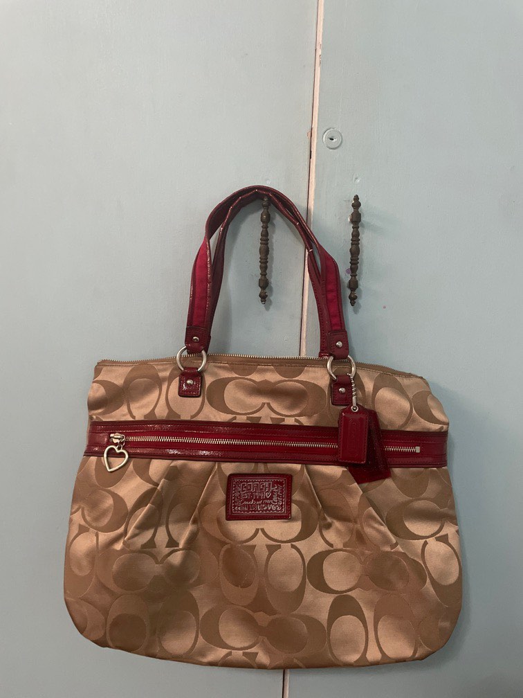 Original Coach office shoulder bag, Luxury, Bags & Wallets on Carousell