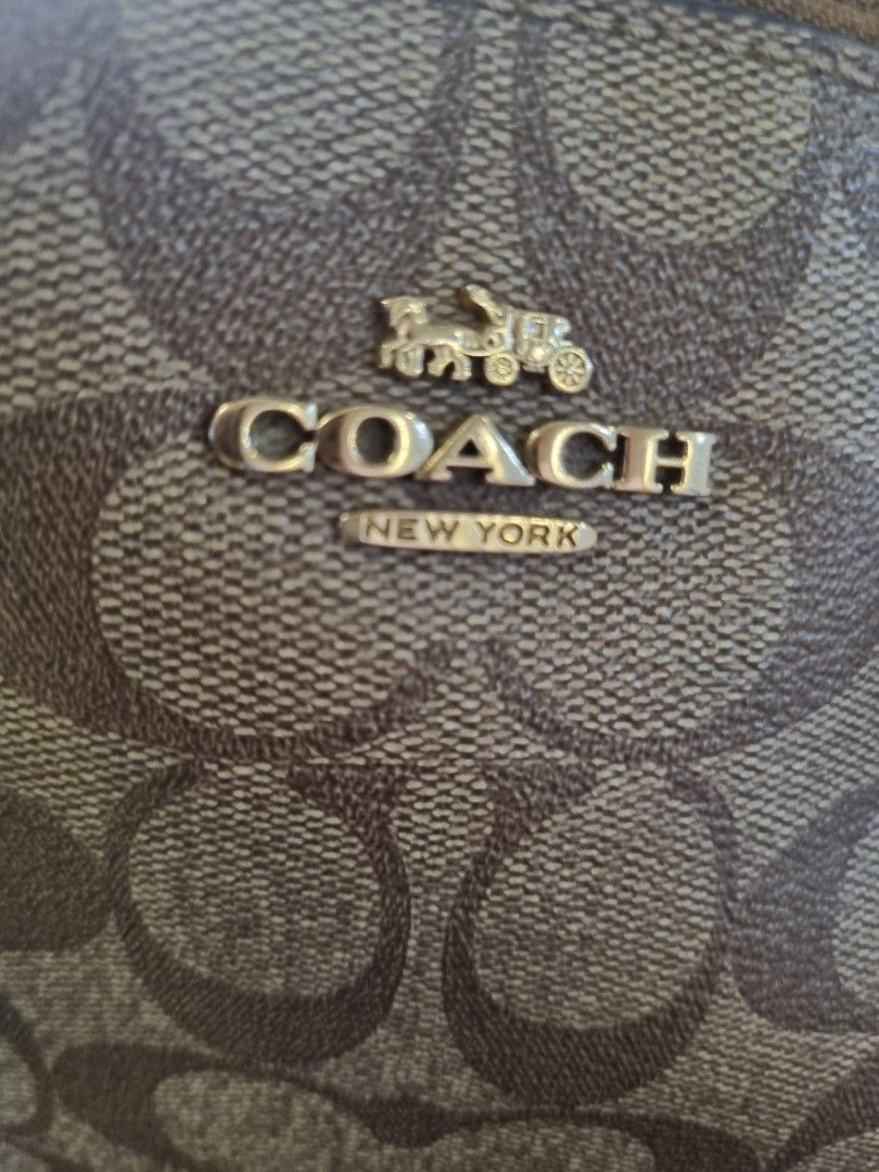 Original Coach Sling Bag, Luxury, Bags & Wallets on Carousell
