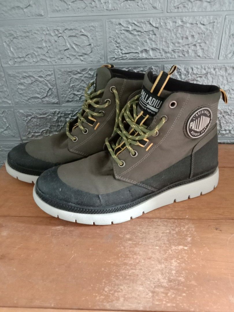 PALLADIUM original, Men's Fashion, Footwear, Sneakers on Carousell