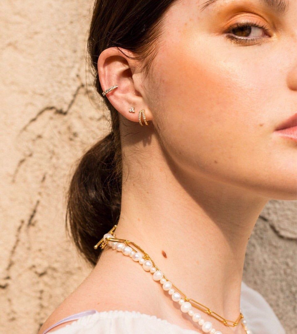 RARE Penny Pairs Wishbone Pave Studs, Women's Fashion, Jewelry ...