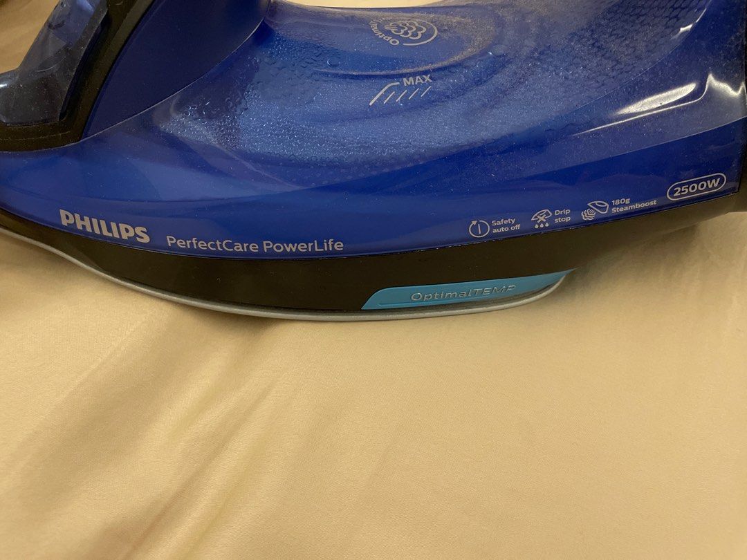 Philips iron, Furniture & Home Living, Cleaning & Homecare Supplies ...