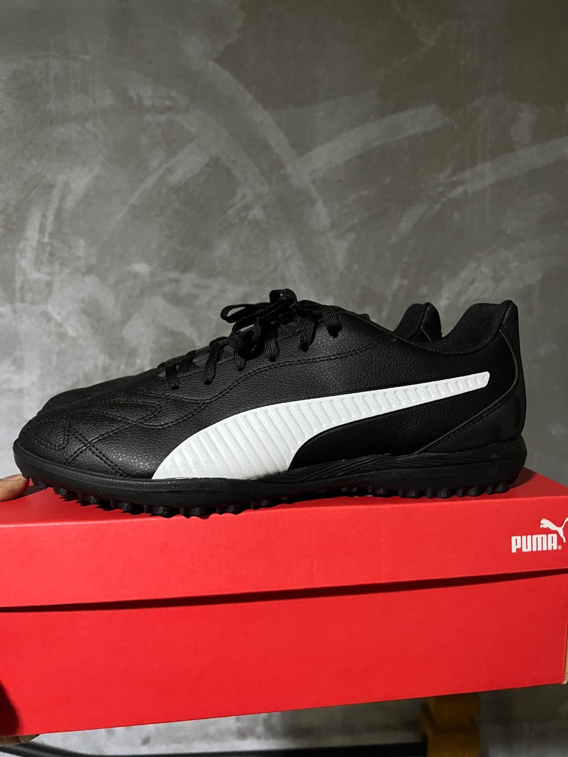 PUMA MONARCH FUTSAL SHOES, Men's Fashion, Footwear, Sneakers on Carousell