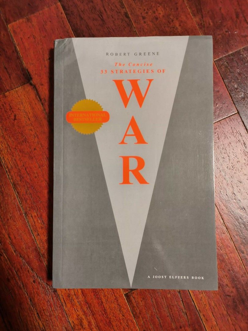 Robert Greene: The Concise 33 Strategies of War, Hobbies & Toys, Books ...