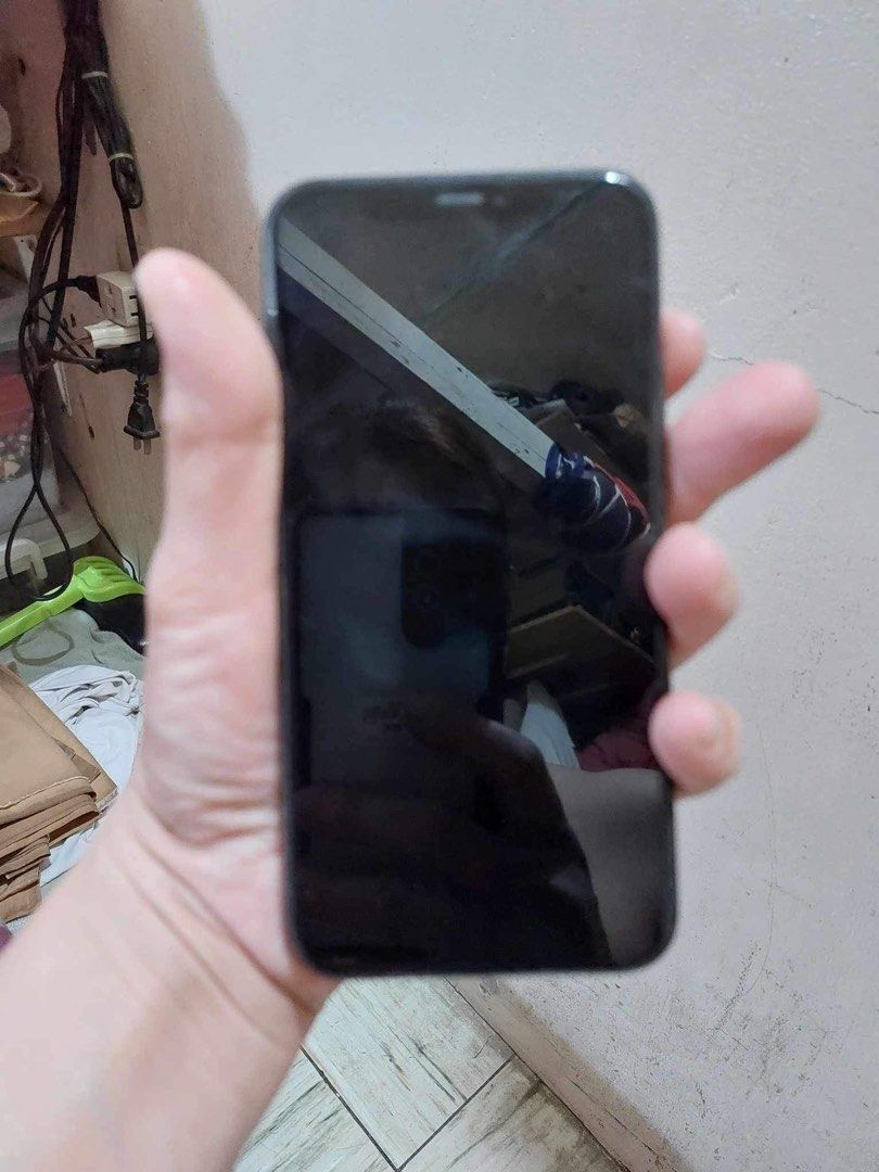 Rush 17k iphone 11 pro no issue, Mobile Phones & Gadgets, Mobile Phones ...