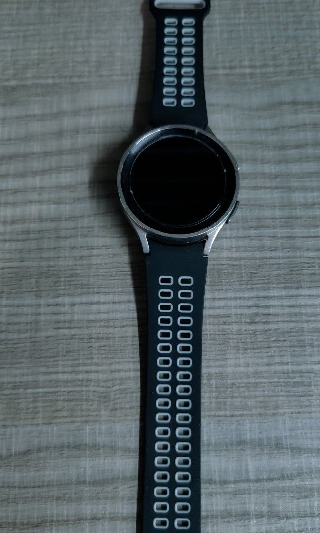 Samsung Galaxy Watch 5 Pro (Silver) BT 45mm, Mobile Phones & Gadgets ...