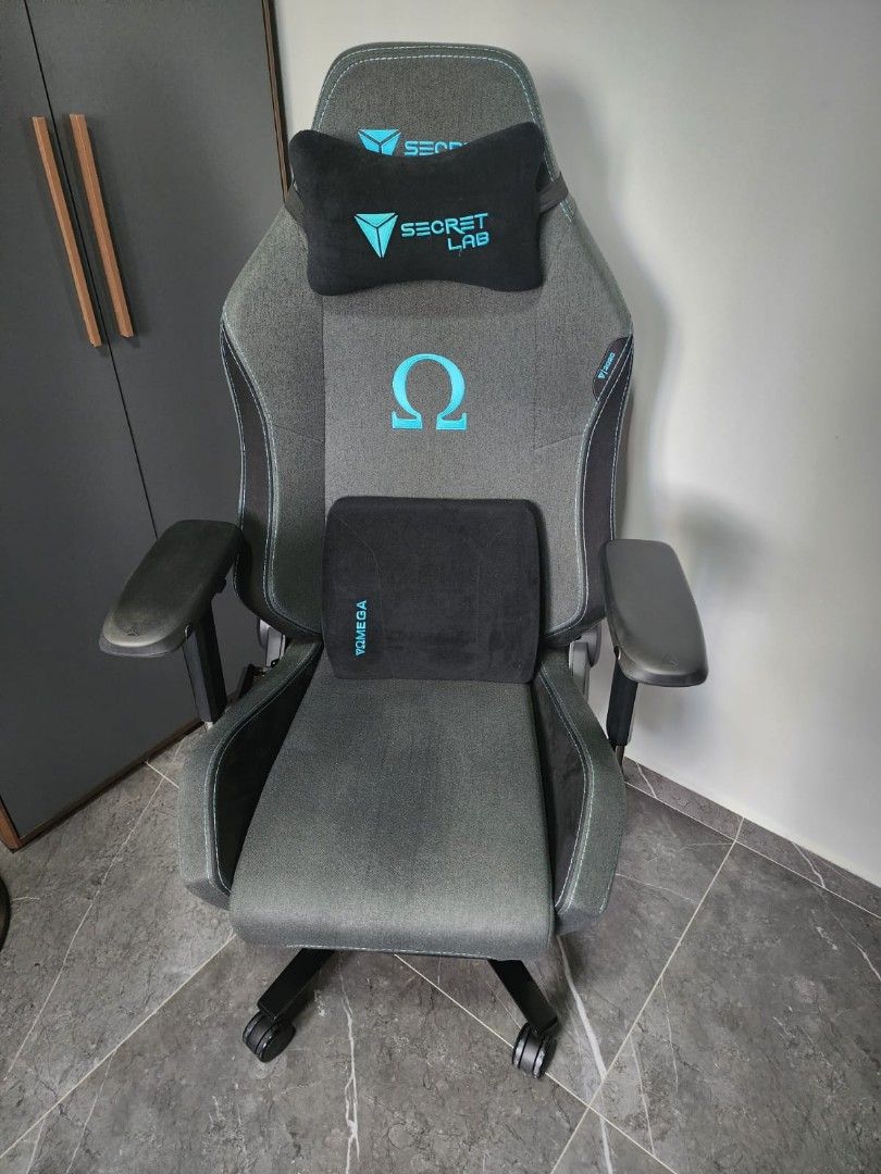 Secret Lab Chair, Furniture & Home Living, Furniture, Chairs on Carousell