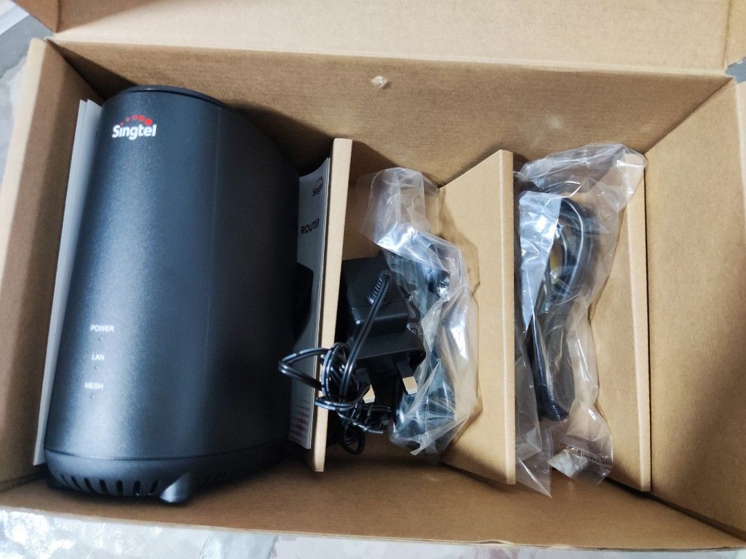 Singtel Wifi 6 mesh extender, Computers & Tech, Parts & Accessories ...