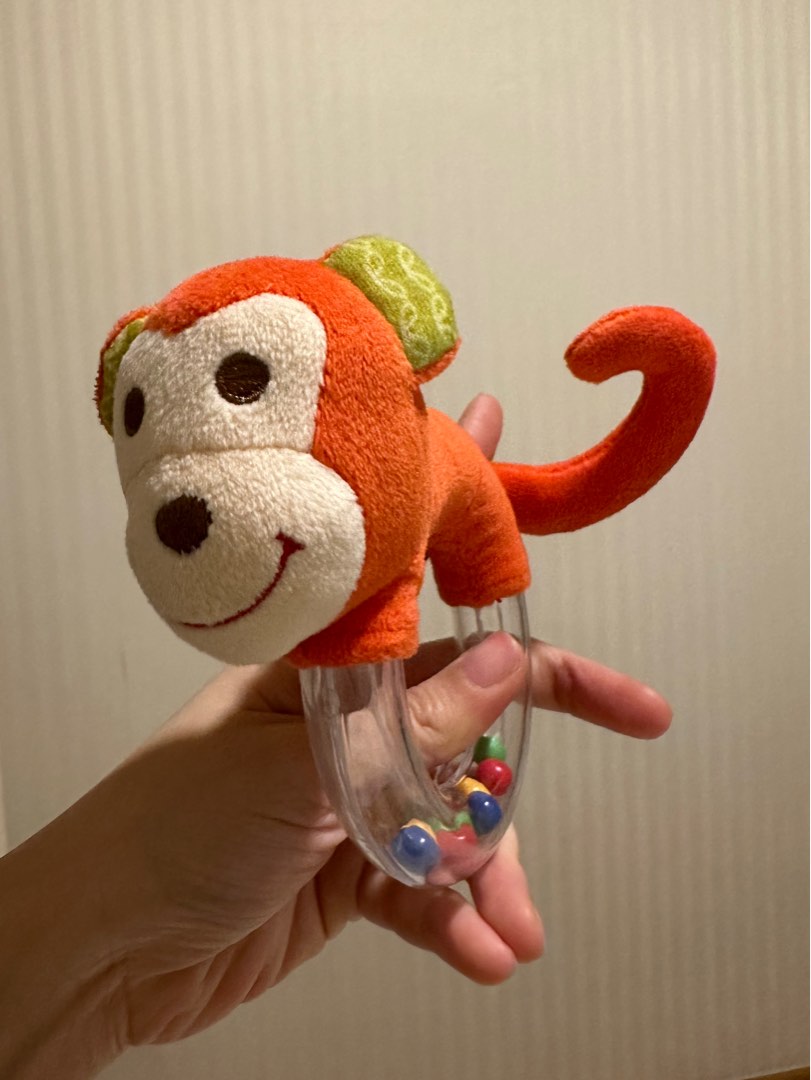 Skiphop Baby rattle monkey, Bayi & Anak, Mainan & Baby Walker di Carousell