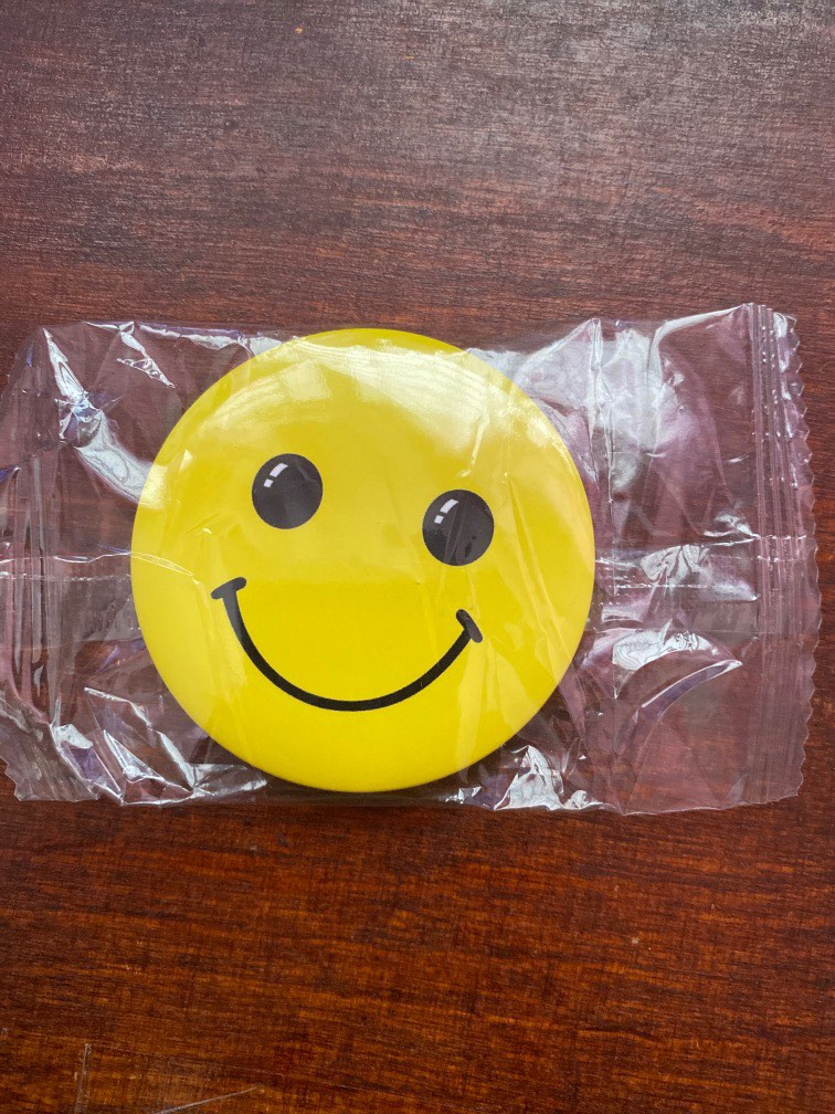 Smiley Pin, Hobbies & Toys, Stationery & Craft, Craft Supplies & Tools ...