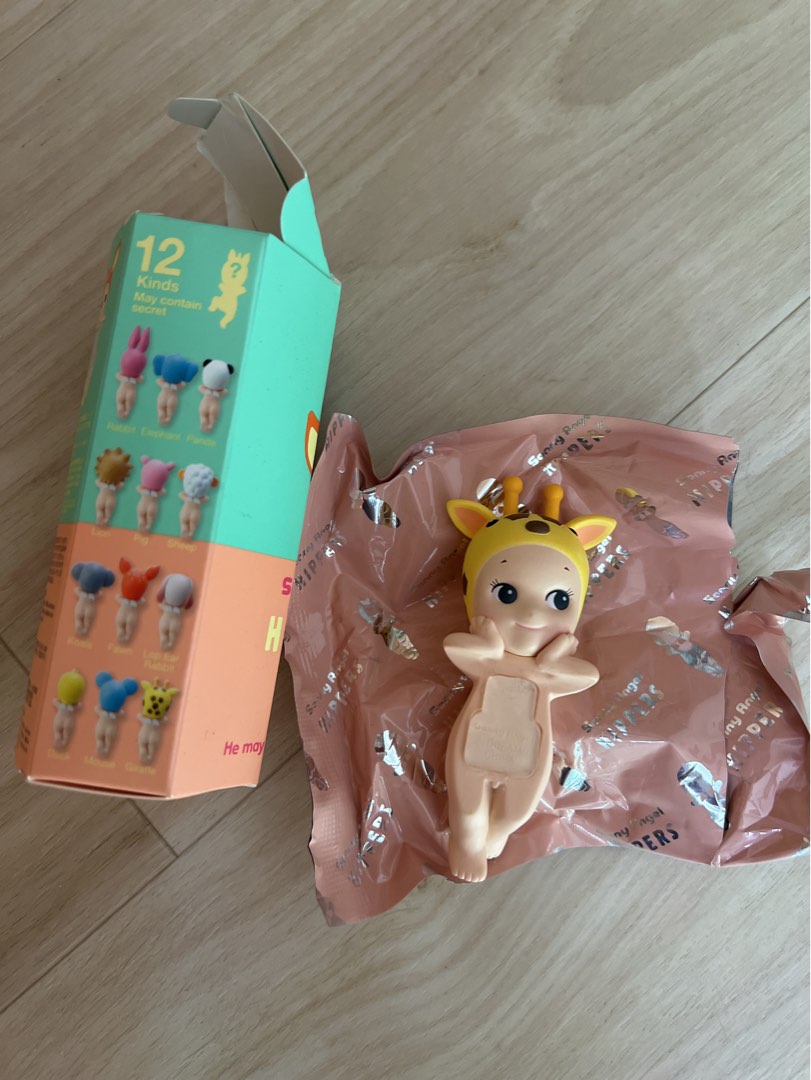 sonny angel giraffe hipper, Hobbies & Toys, Toys & Games on Carousell