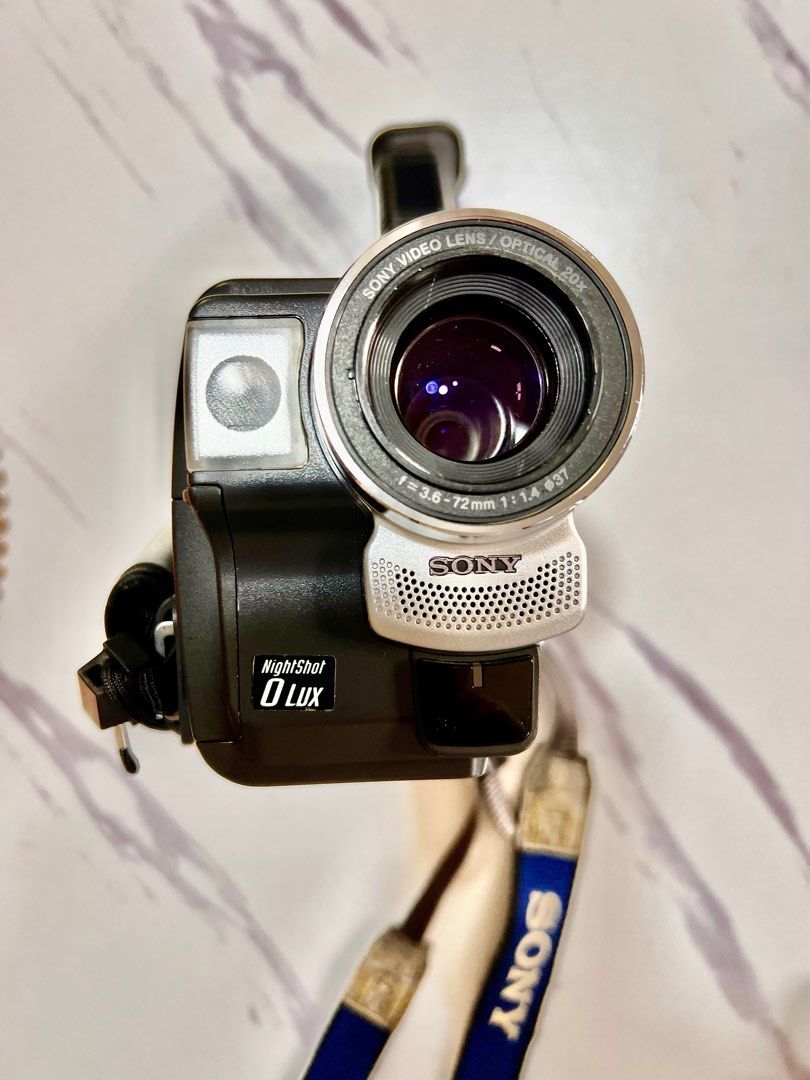 SONY VIDEO CAMERA Hi8 (CCD-TRV98E), Photography, Video Cameras on Carousell