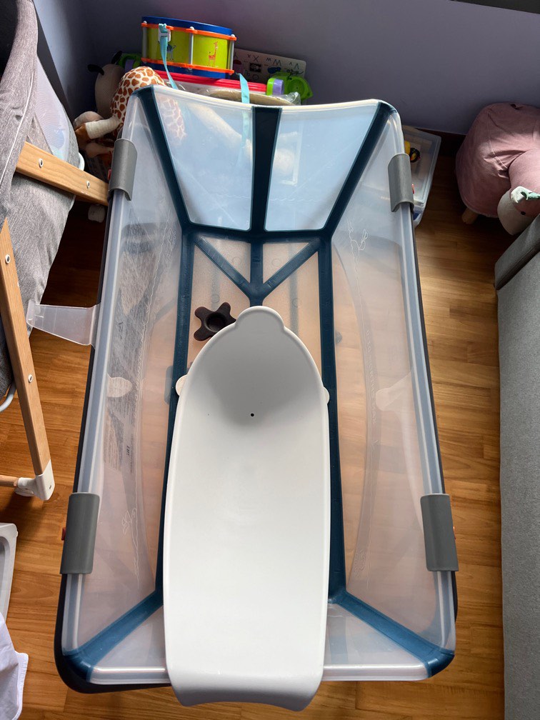 Stokke Flexi Bath, Babies & Kids, Bathing & Changing, Bathtub & Bath Accessories on Carousell