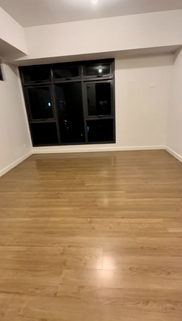 5 Studio Units Solstice Circuit Makati Tower 2 (near to the future ...